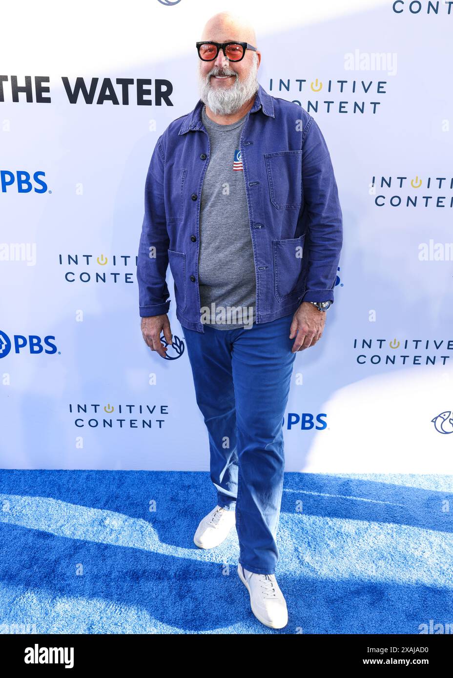 LOS ANGELES, CALIFORNIA, USA - JUNE 06: Andrew Zimmern arrives at the ...