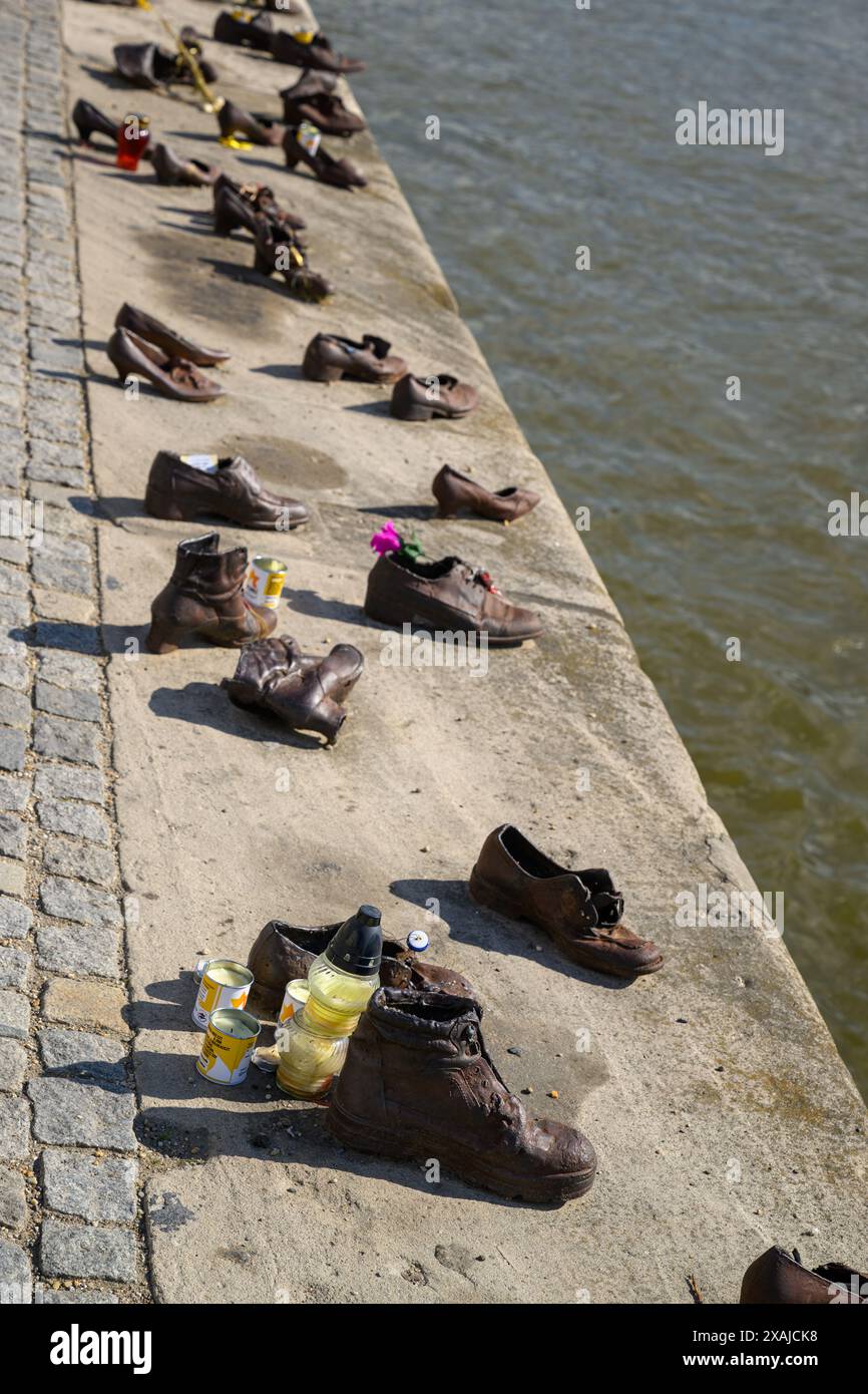 Shoes on the bank of the river Danube, a memorial to those people ...