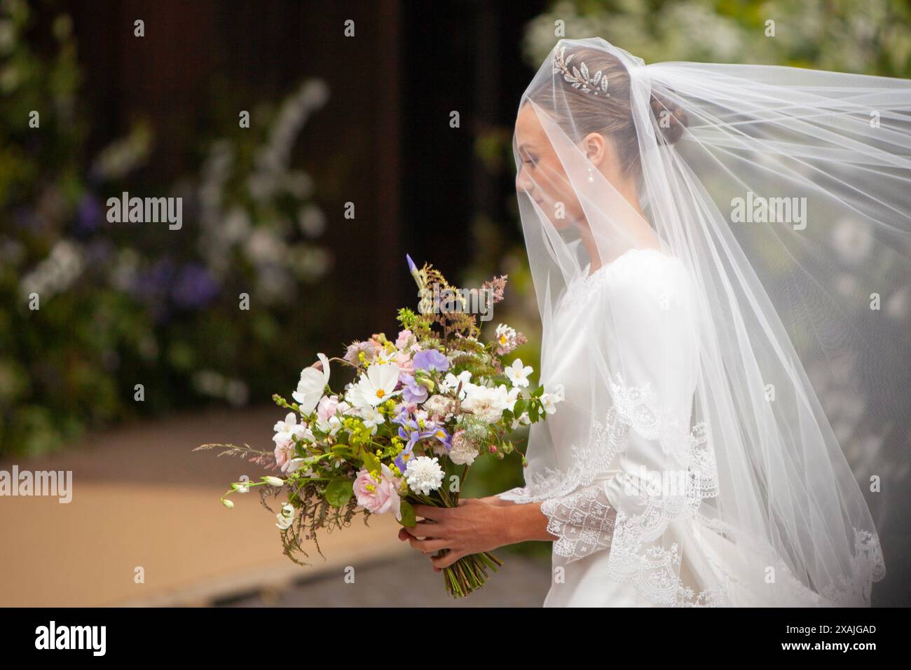 Olivia Henson arriving at Chester Cathedral before her marriage to the ...