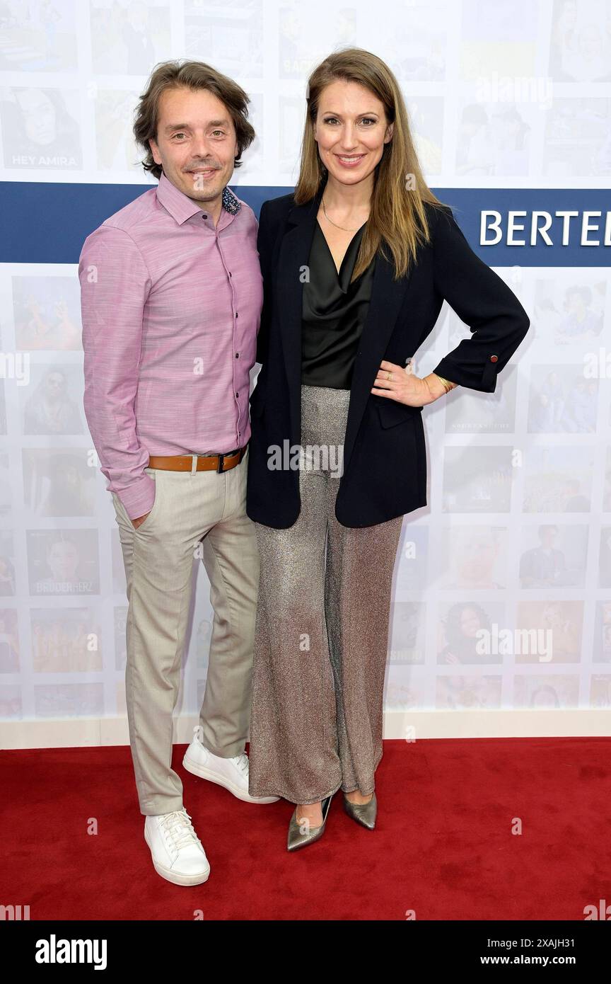 Alexander Hoffmann und Mara Bergmann bei der Bertelsmann Party 2024 in der Bertelsmann ...