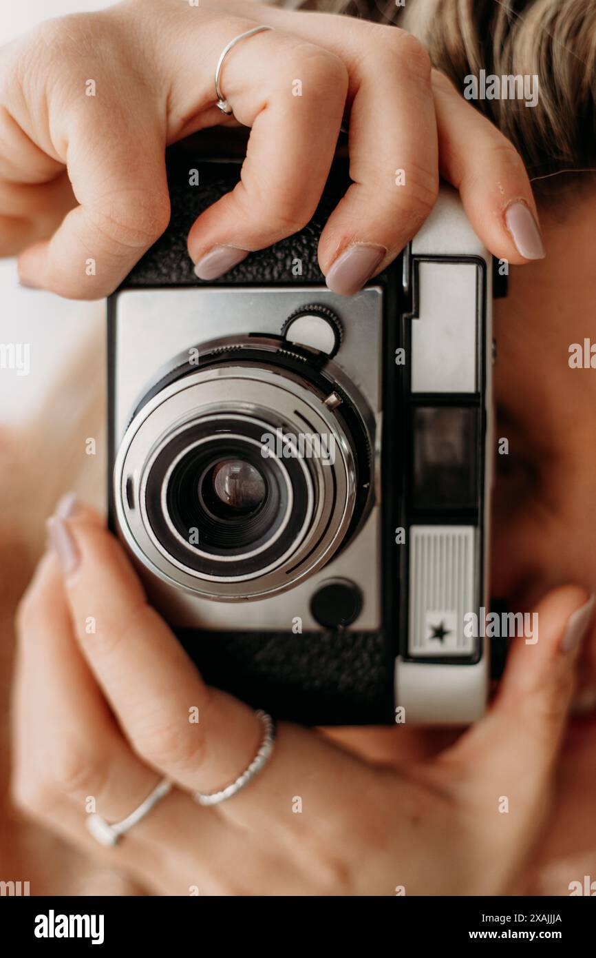 Woman taking picture detail hi-res stock photography and images - Alamy