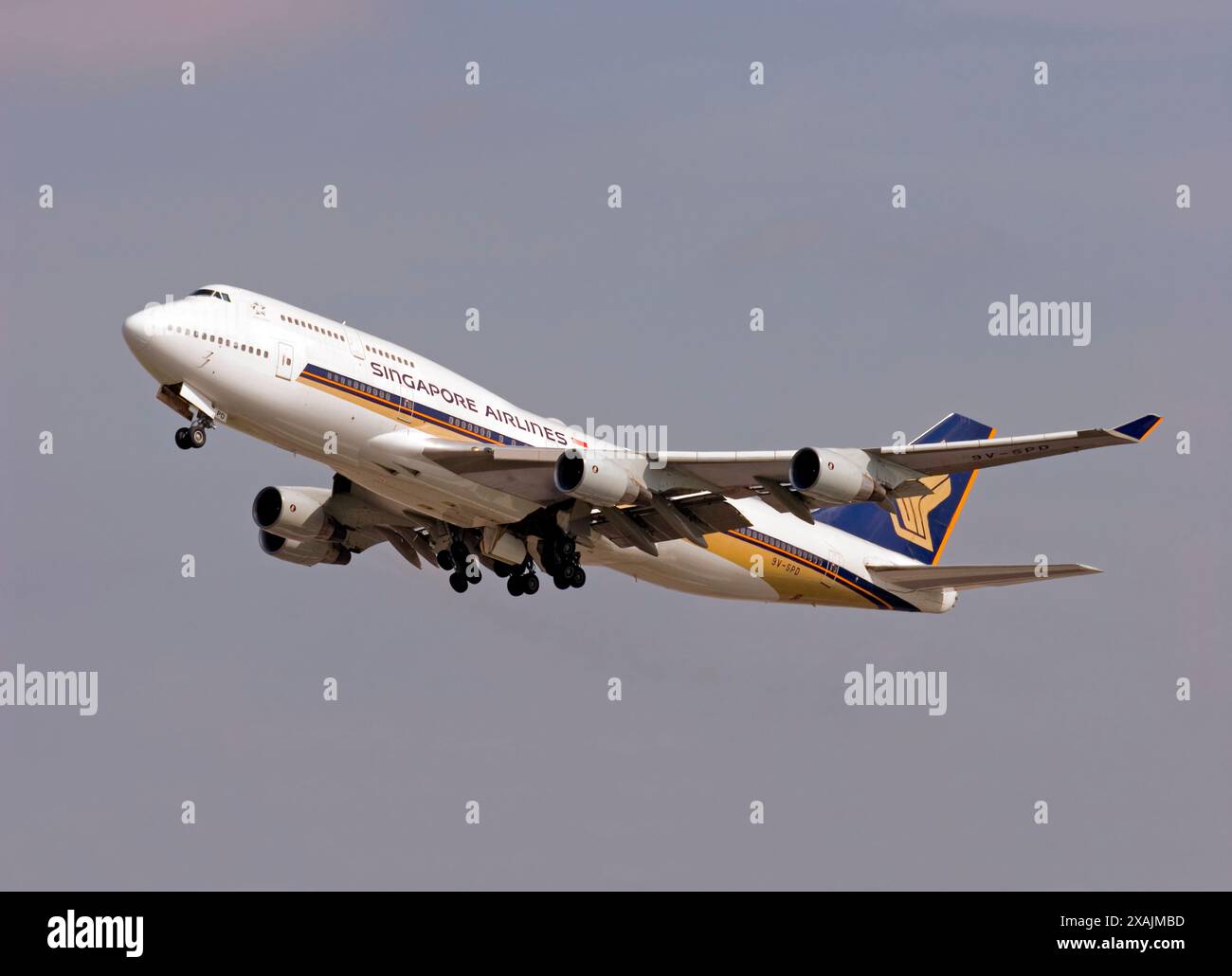 Boeing 474 hi-res stock photography and images - Alamy