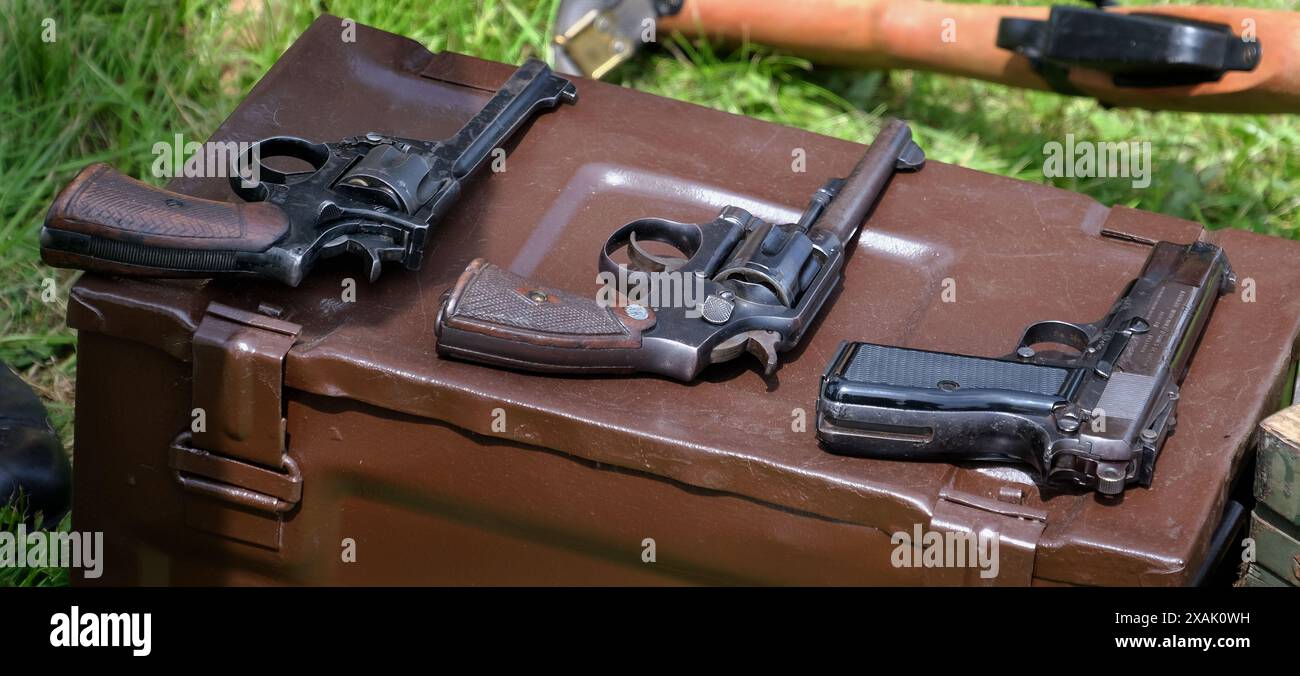 World war two British and american side arms Stock Photo - Alamy