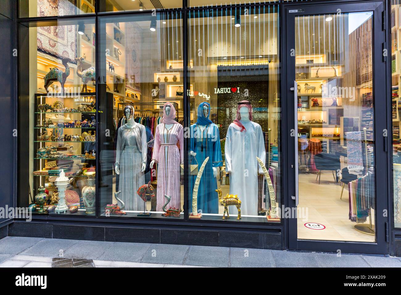 Store with carpets, souvenirs and typical Arabian clothes, shopping ...