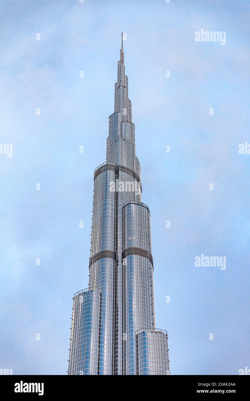 Burj Khalifa, tallest building in the world, 830 m, skyscraper, skyline, Dubai, United Arab ...