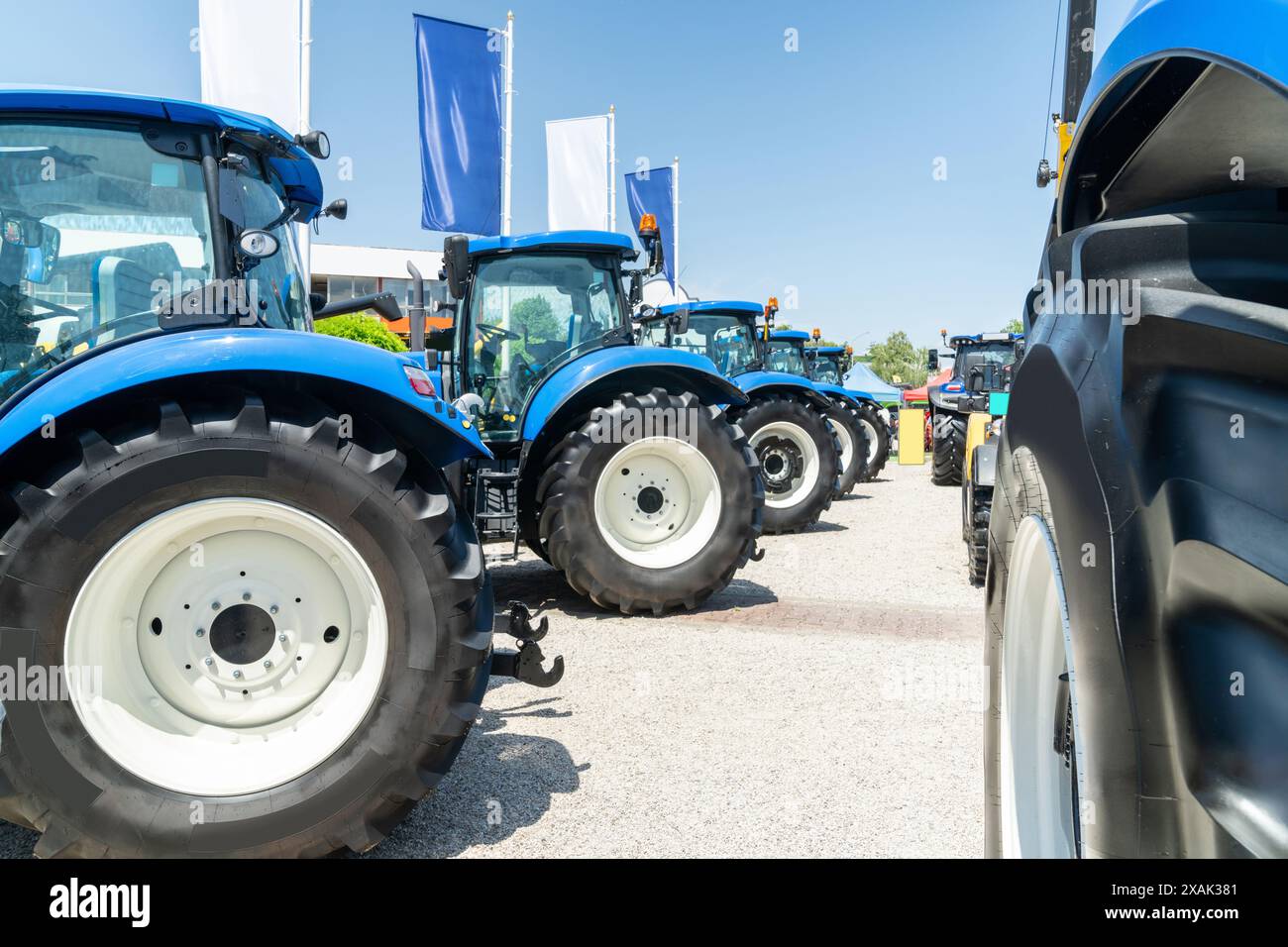 Tractors for sale hi-res stock photography and images - Alamy