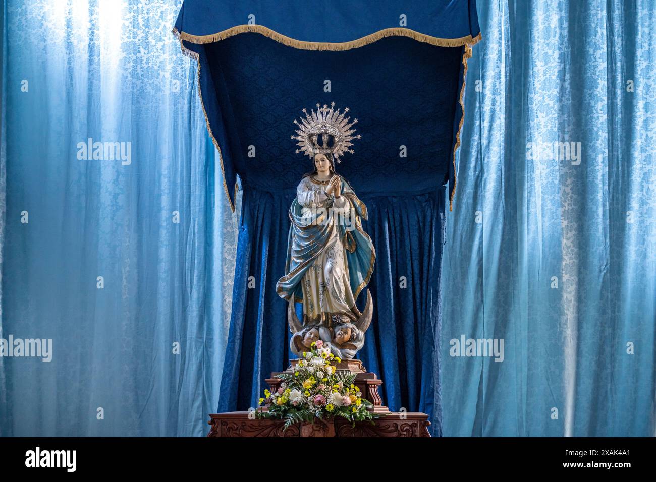 Statue of the Virgin Mary in the interior of the church of Santa Mar'a ...