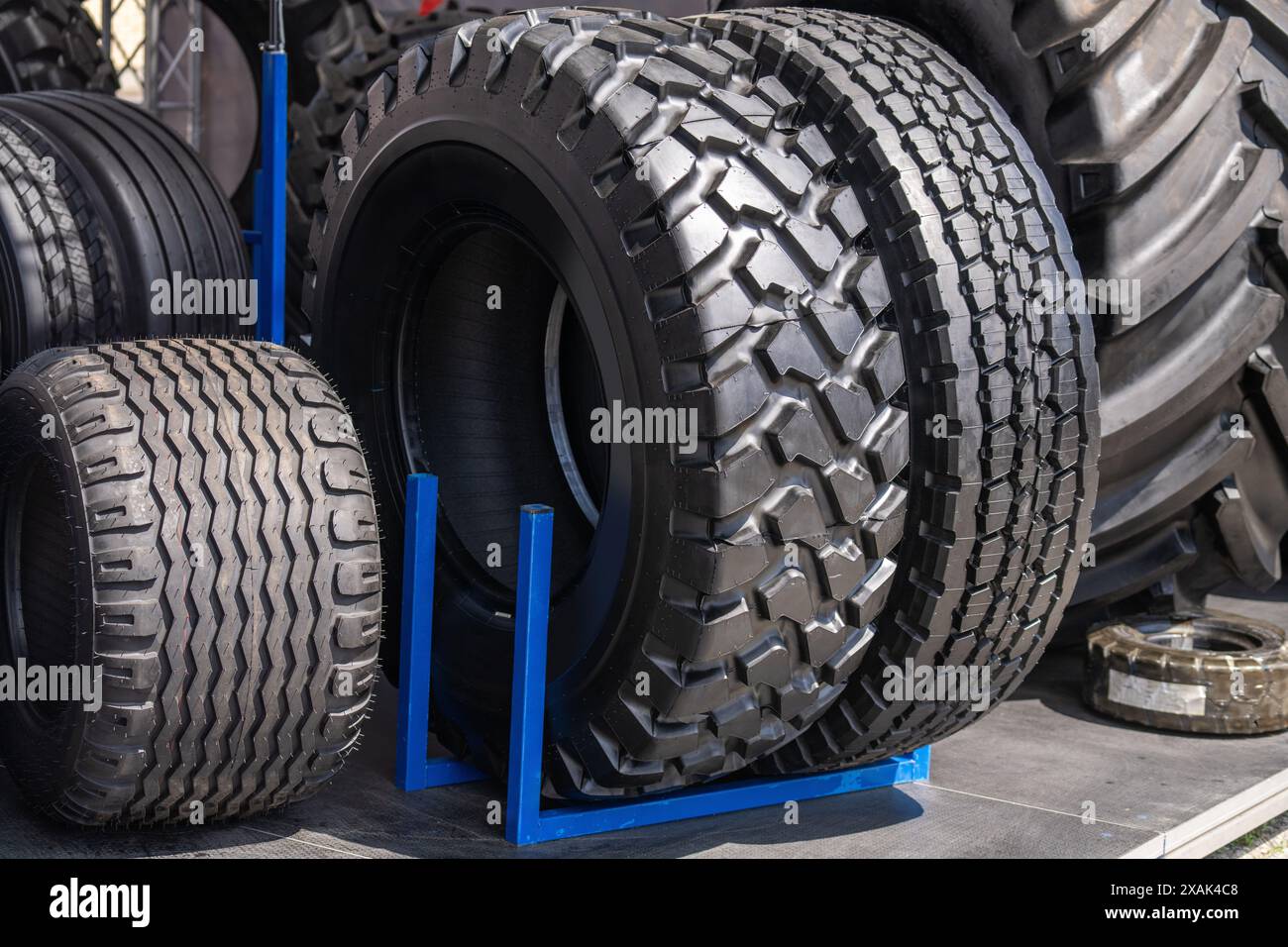 Horizontal tire tread hi-res stock photography and images - Alamy