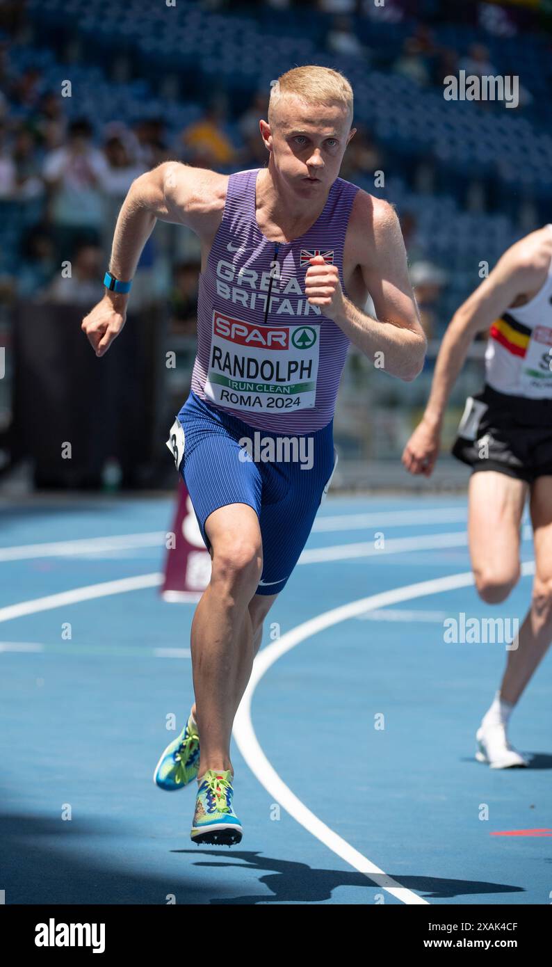 Thomas Randolph of Great Britain competing in the men’s 800m at the ...