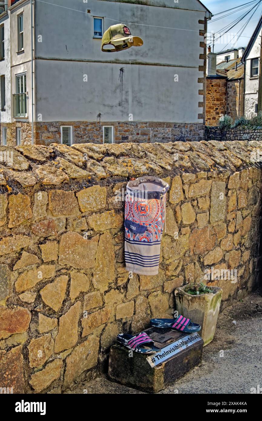 UK, Cornwall, St Ives, The Invisible Man Of St Ives Stock Photo - Alamy