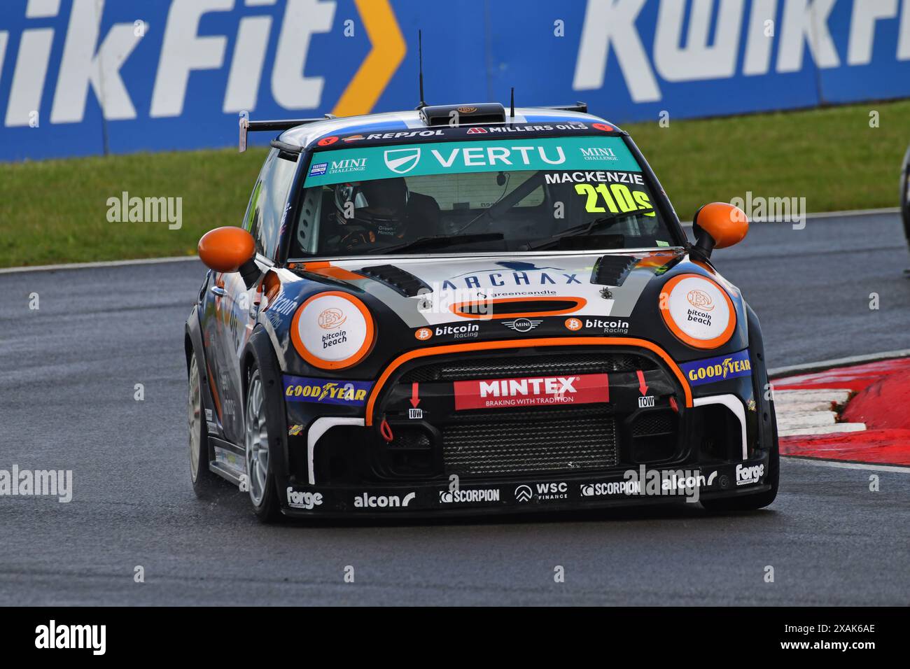 Chris MacKenzie, Bitcoin Racing, Vertu MINI Challenge 2024, twenty ...