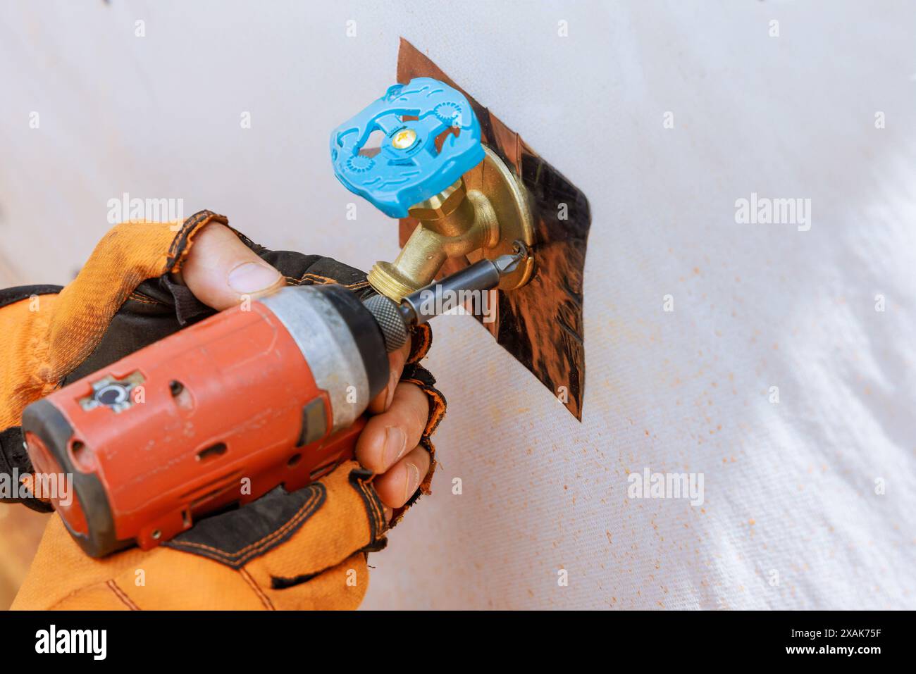 External building plumbing hi-res stock photography and images - Alamy