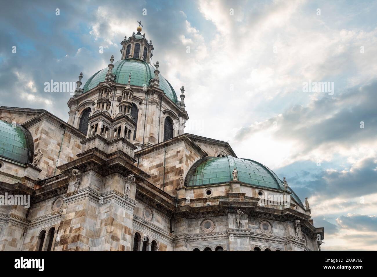 Architectural detail of the roof of the Como cathedral, Italy Stock ...