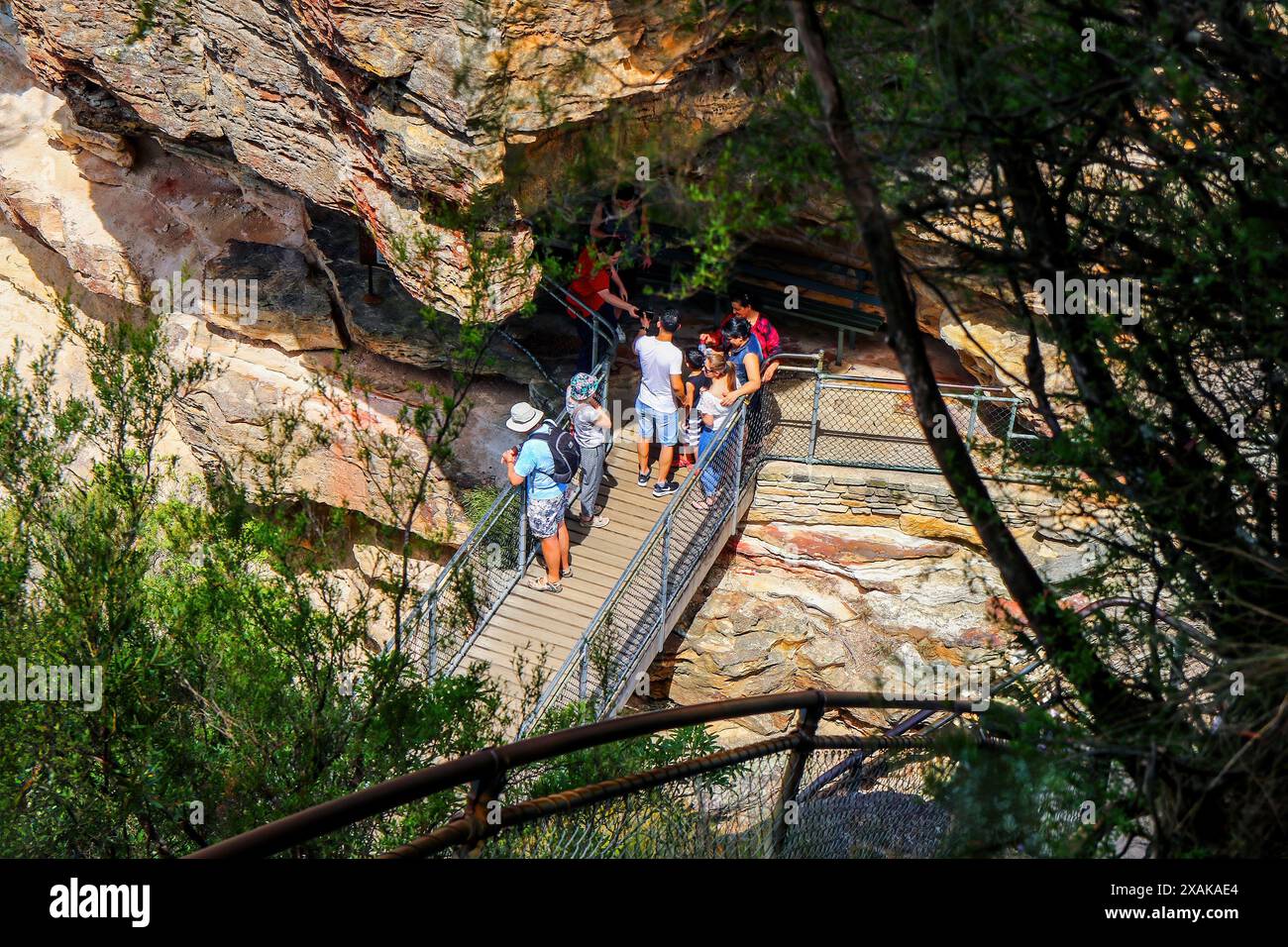 Honeymoon Bridge leading to the Three Sisters rocky outcrop in the Blue ...