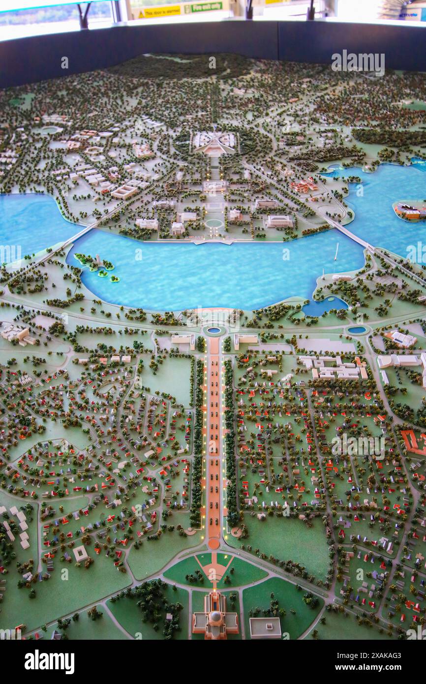 Presenting house plan building hi-res stock photography and images - Alamy