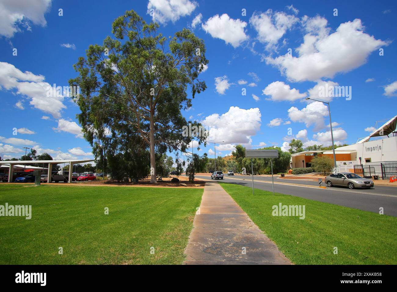 Green grass area along Stott Terrace in downtown Alice Springs ...