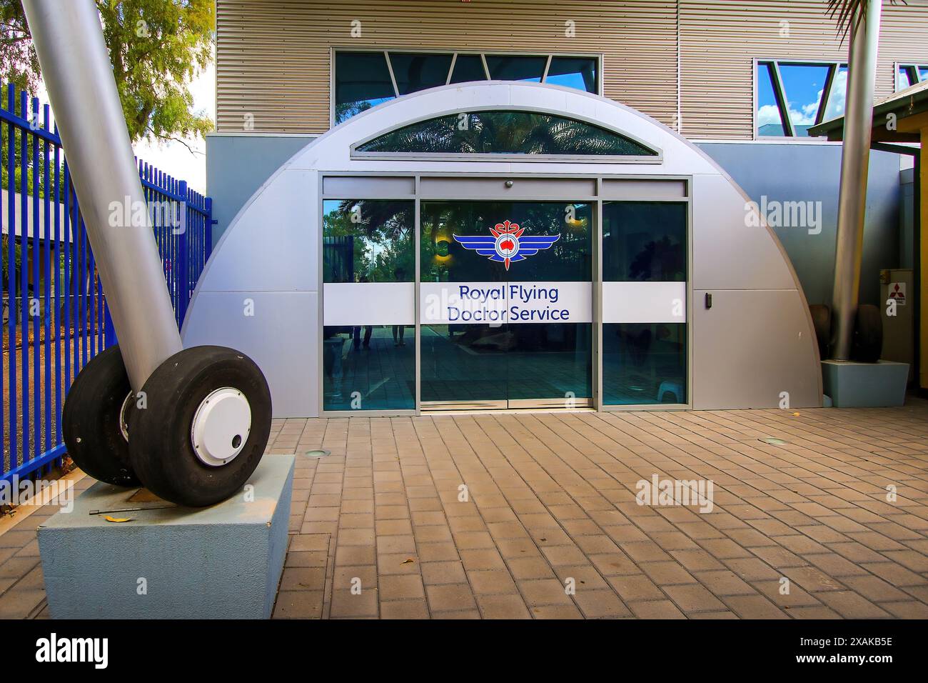 Royal flying doctor service alice springs tourist facility photos ...