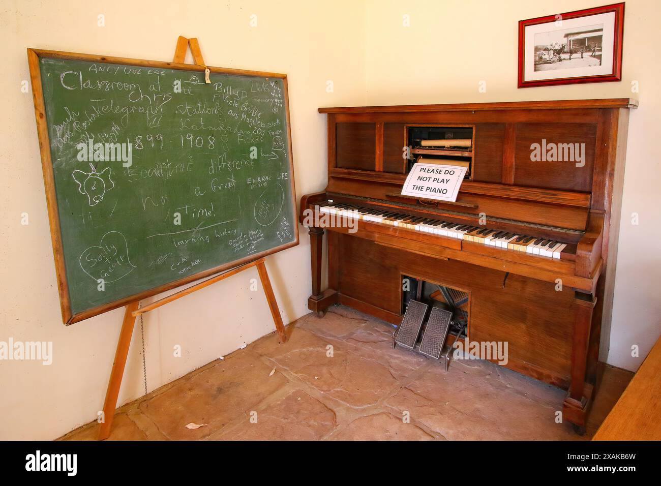 Vintage classroom of the pioneers settlement of the Alice Springs ...