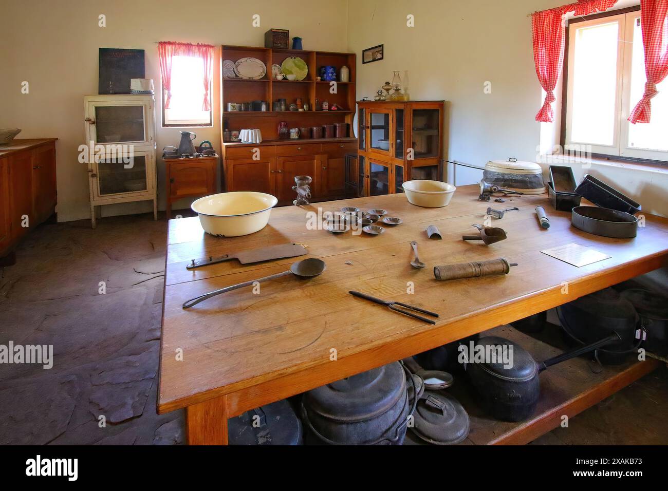 Vintage kitchen in the Alice Springs Telegraph Station Historical ...