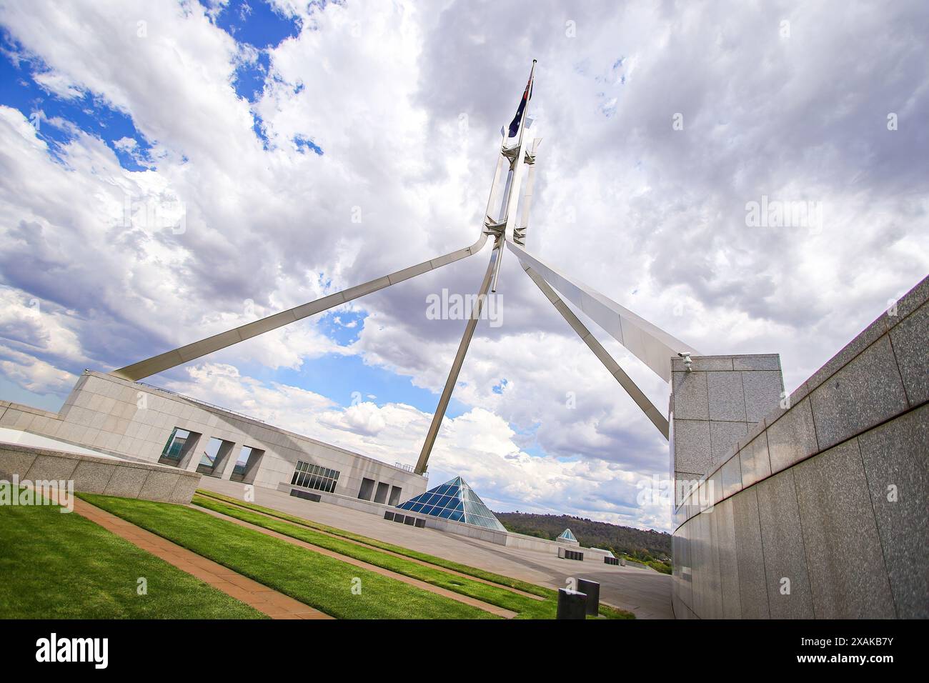 Carrying the commonwealth flag hi-res stock photography and images - Alamy