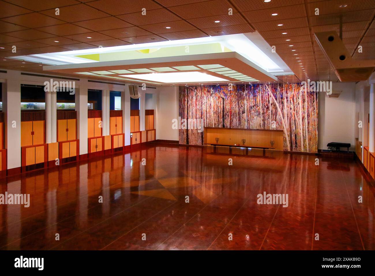 Great Hall of the Parliament House of Australia, displaying a large ...