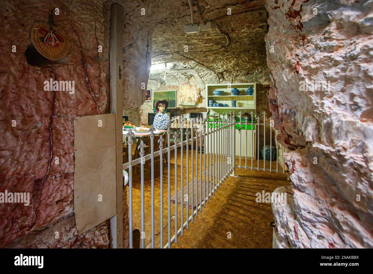 Coober pedy underground house hi-res stock photography and images - Alamy