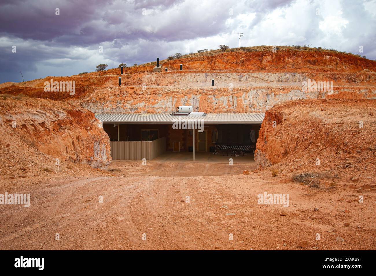 Hillside entrance to a dug out, an underground house in the opal mining ...
