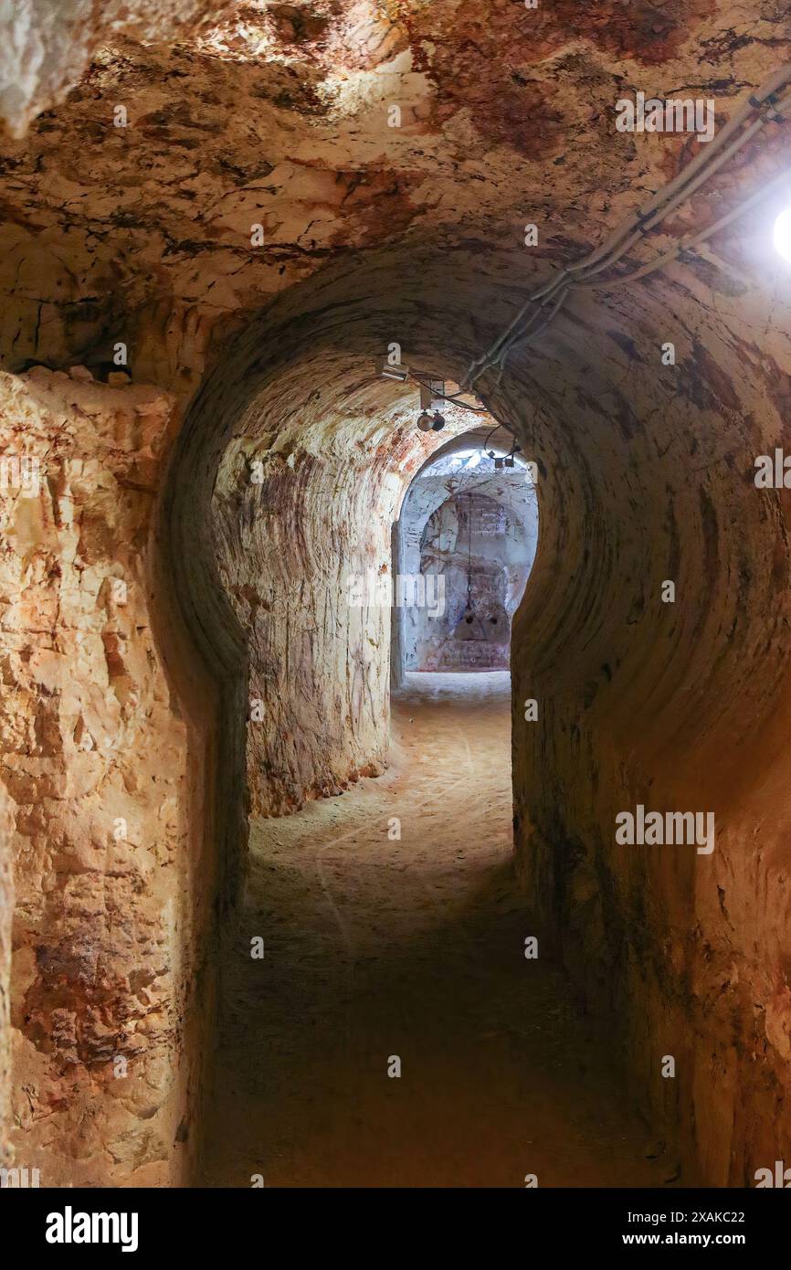 Tunnel of Tom's Working Opal Mine in Coober Pedy, South Australia Stock ...