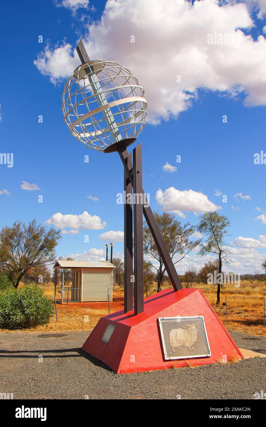 Tropic of Capricorn monument on Stuart Highway north of Alice Springs ...