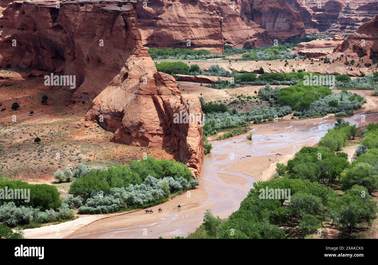 Canyon de Chelly Riders Stock Photo - Alamy