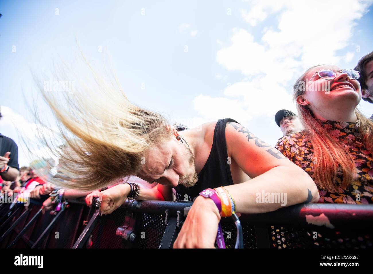 Festivalbesucher während des Auftrittes der texanischen Metalcore-Band ...