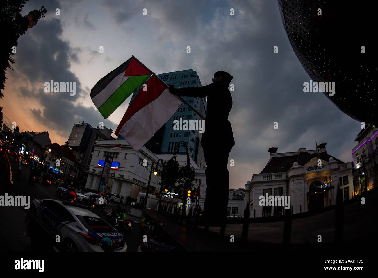 ONE HOUR RESPECT MOVEMENT FOR PALESTINE An activist performs the One ...