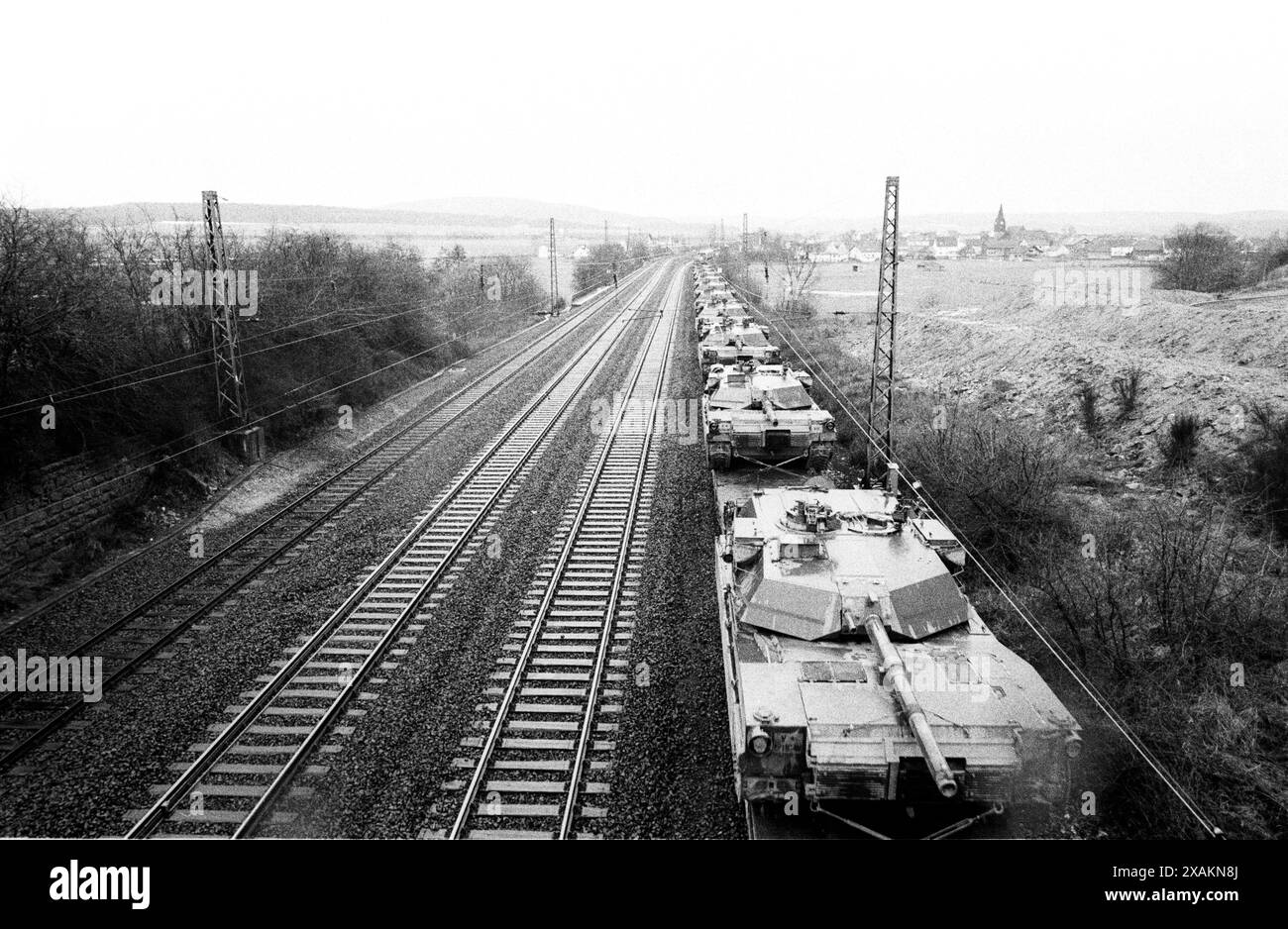 Tank transport on rails to the Fulda Gap maneuver area, autumn maneuver ...