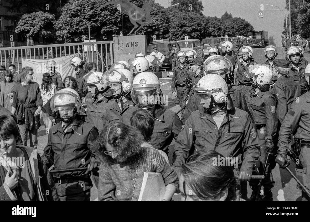 People peace signs Black and White Stock Photos & Images - Alamy