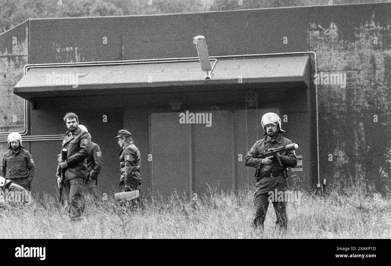 Police with water cannons and rubber bullets take up position in front ...