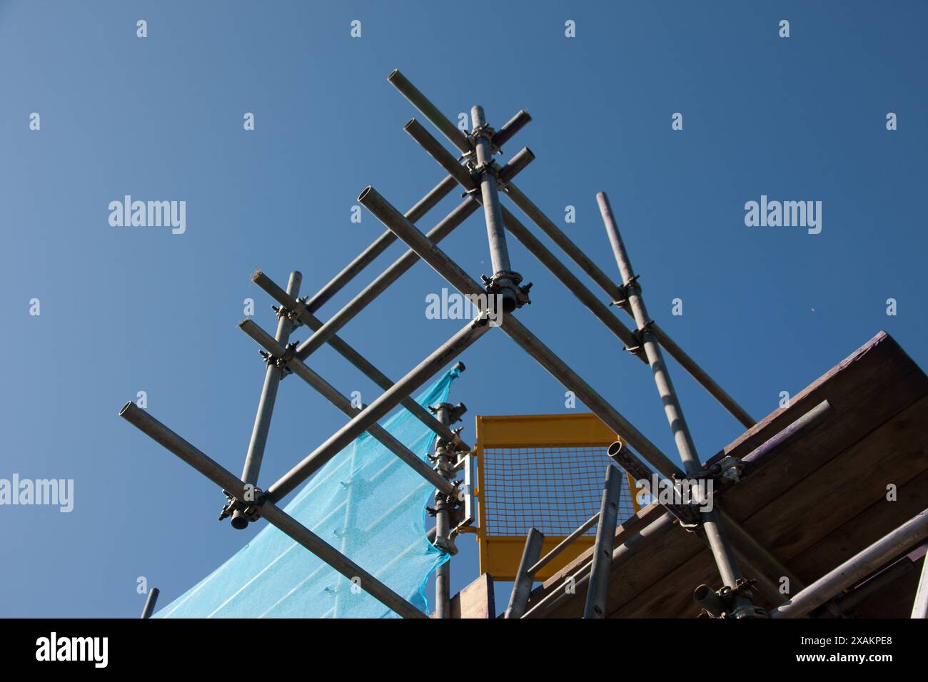 scaffolding and buildings Stock Photo - Alamy