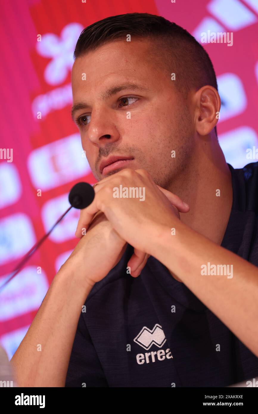 Brussels, Belgium. 07th June, 2024. Luxembourg's goalkeeper Anthony ...