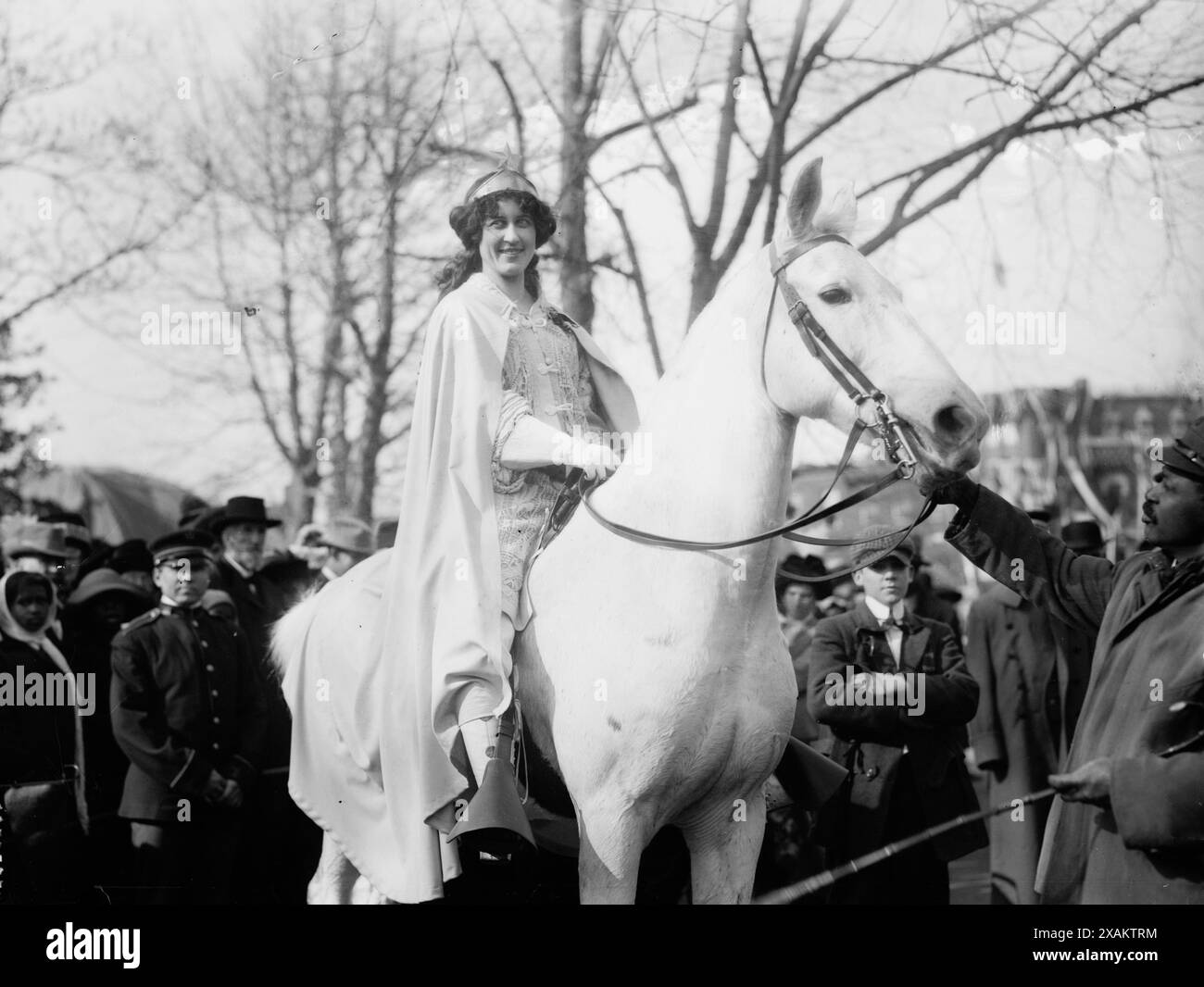 Woman suffrage association parade hi-res stock photography and images ...