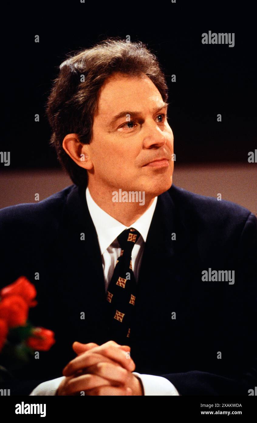 Labour 1997 election tony blair hi-res stock photography and images - Alamy