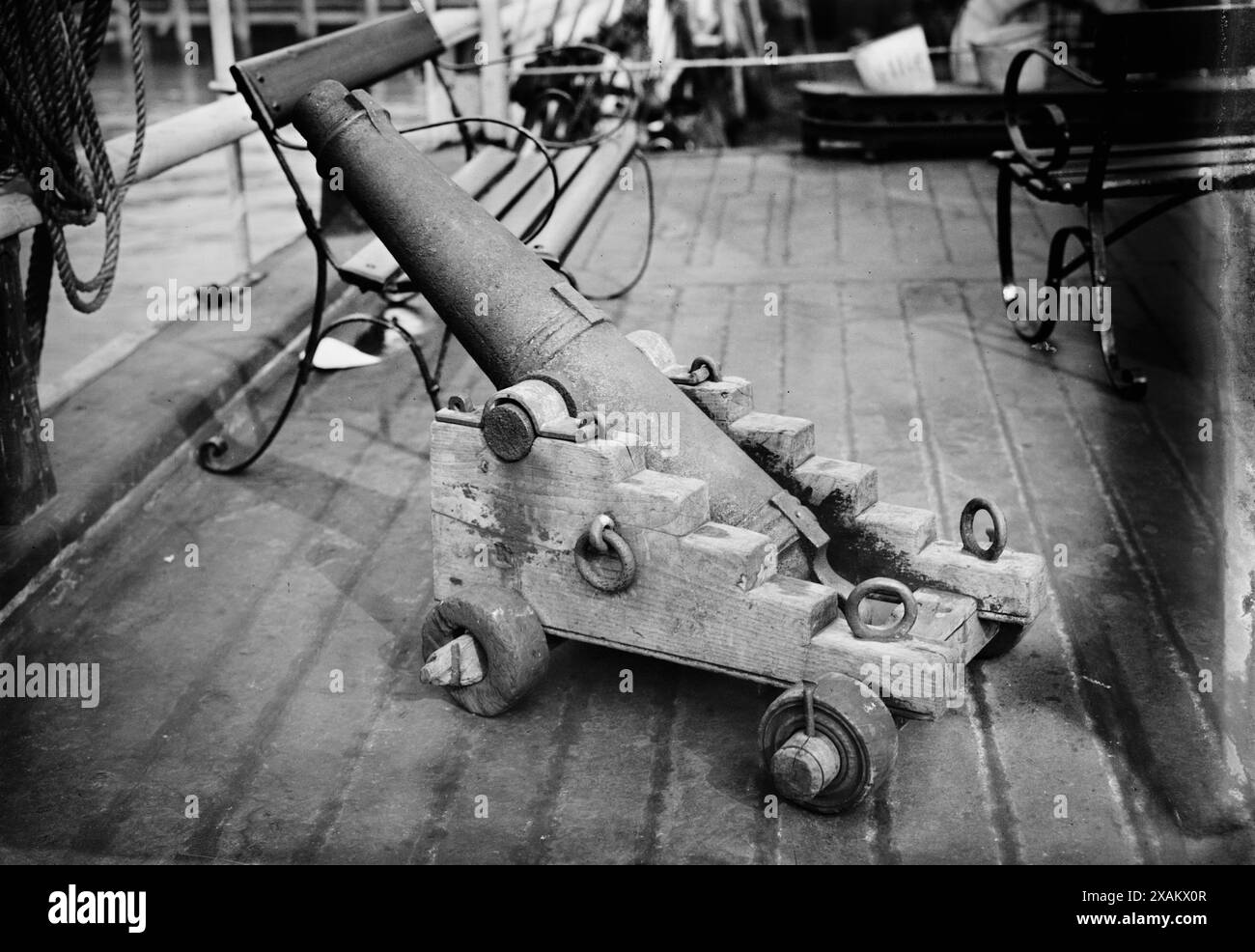 Gun law usa Black and White Stock Photos & Images - Alamy