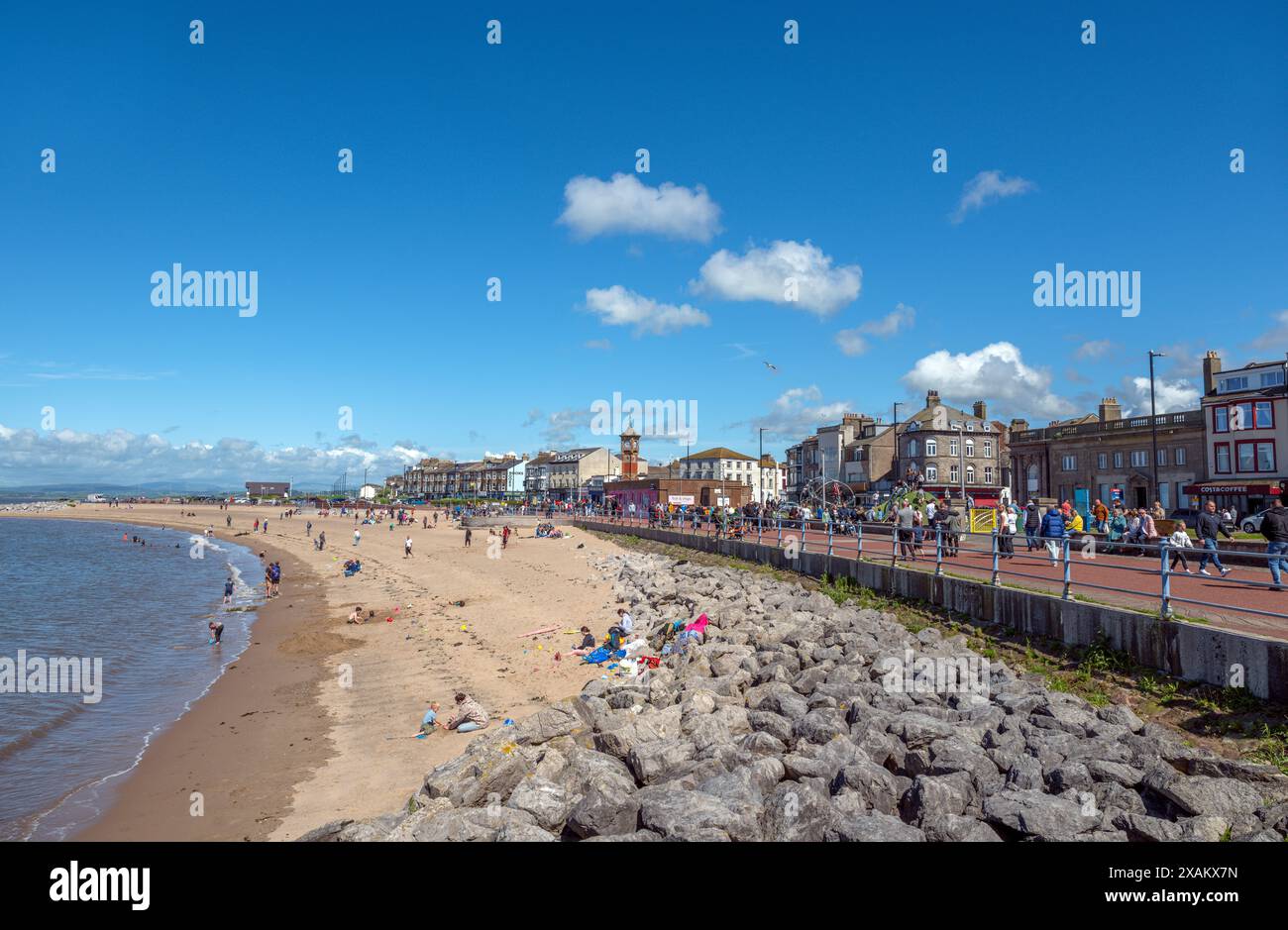 Morecambe seafront hi-res stock photography and images - Alamy