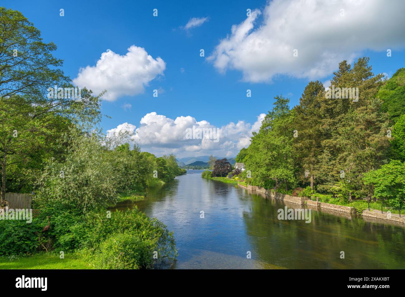 The River Eamont looking towards Ullswater, Pooley Bridge, Lake ...