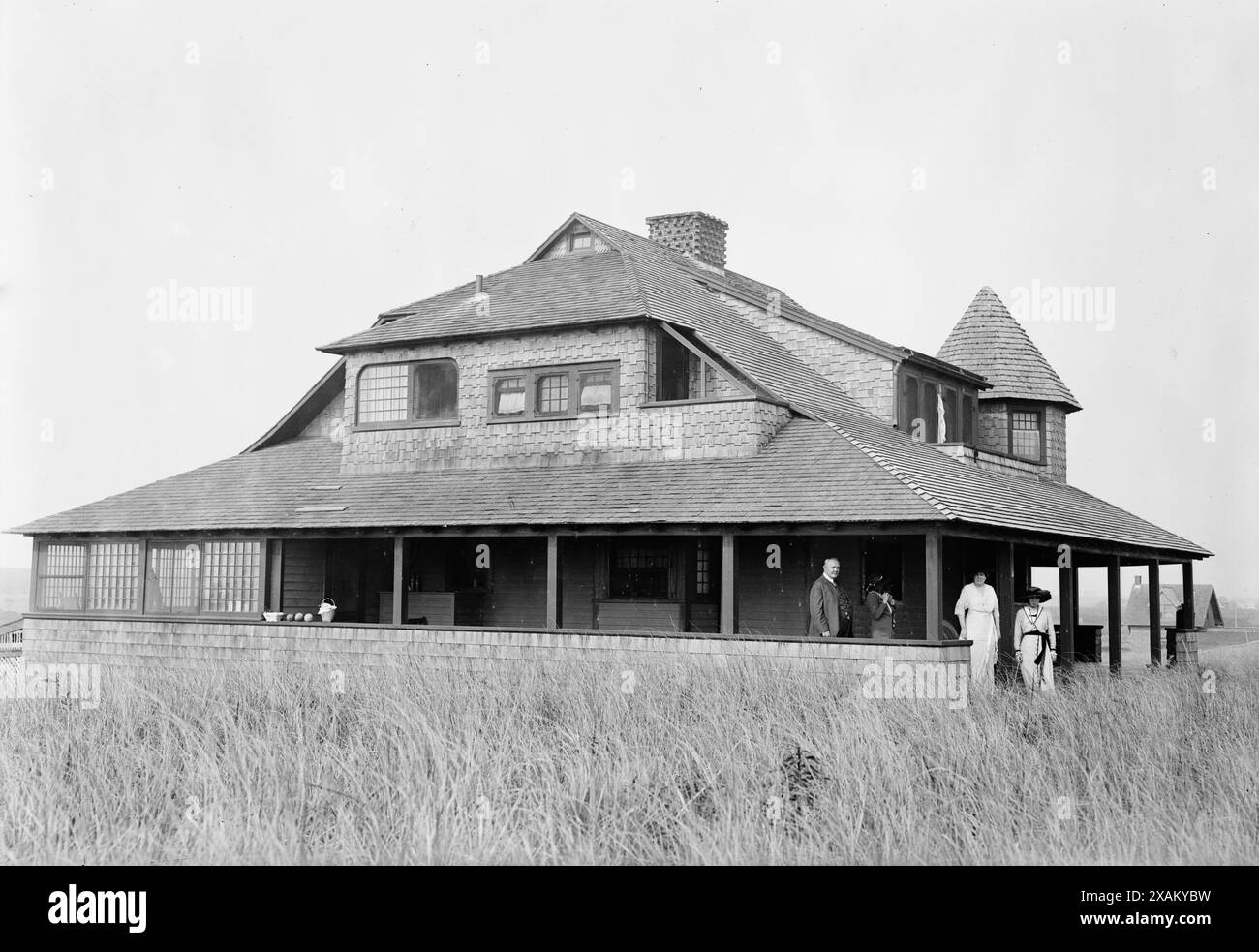 Easthampton - Home of E.E. McCall, between c1910 and c1915. Shows house ...