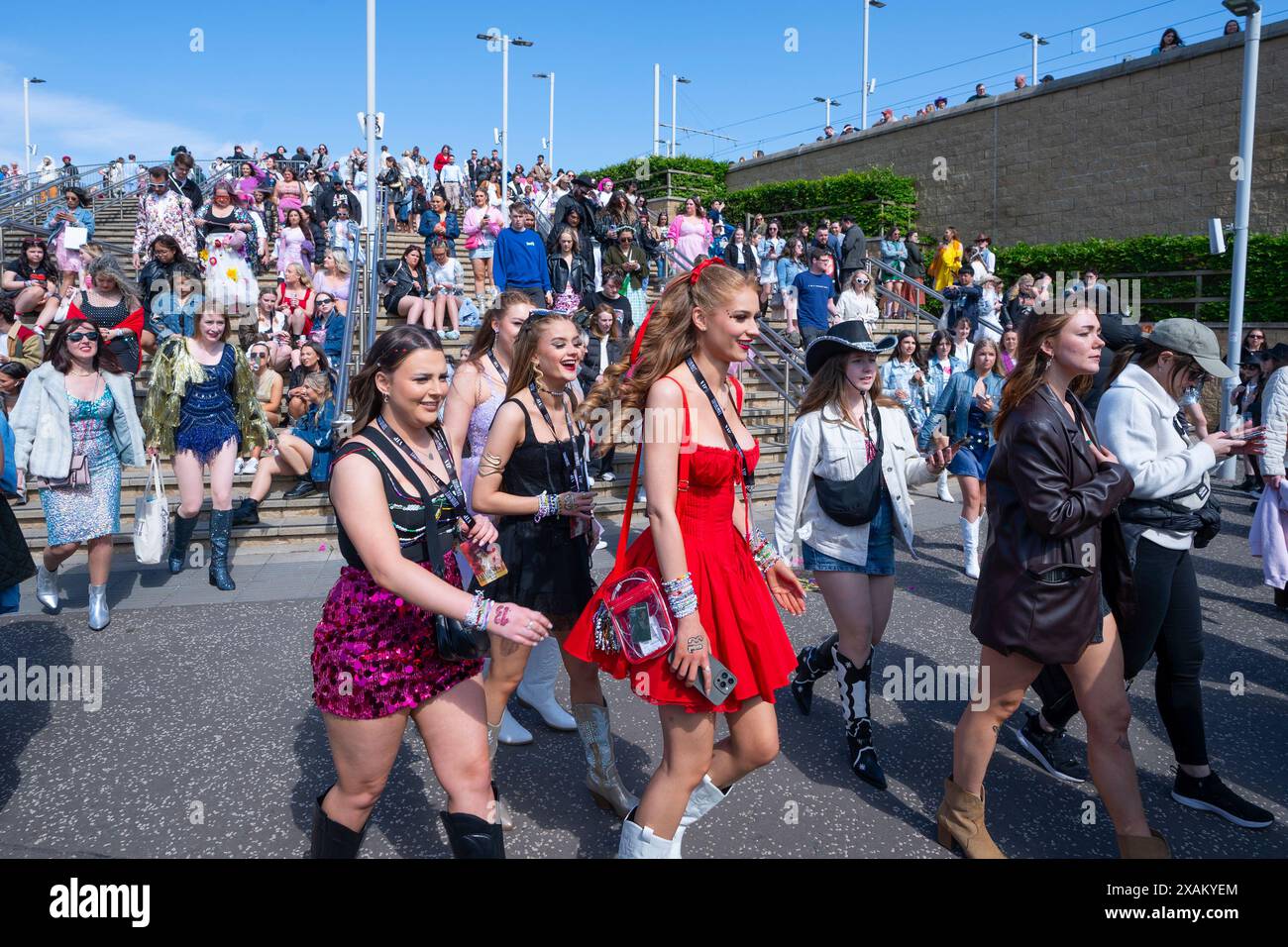Edinburgh, Scotland, UK. 7th June 2024. Thousands of Taylor Swift fans ...