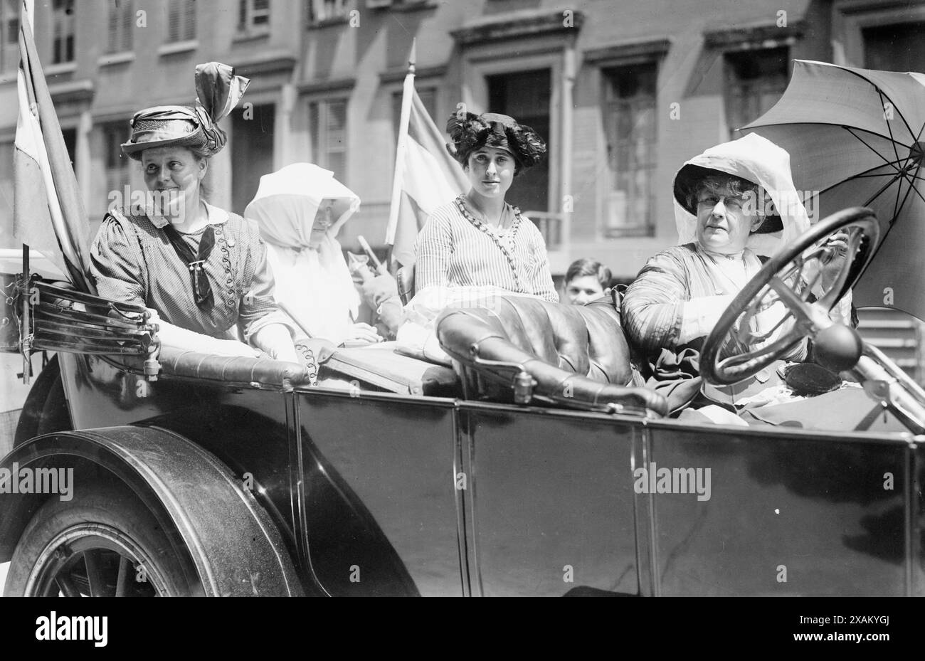 Mrs. Sus. Fitzgerald, Emma Bugby, Maggie Murphy, Mrs. H.S. Blatch, 1913 ...