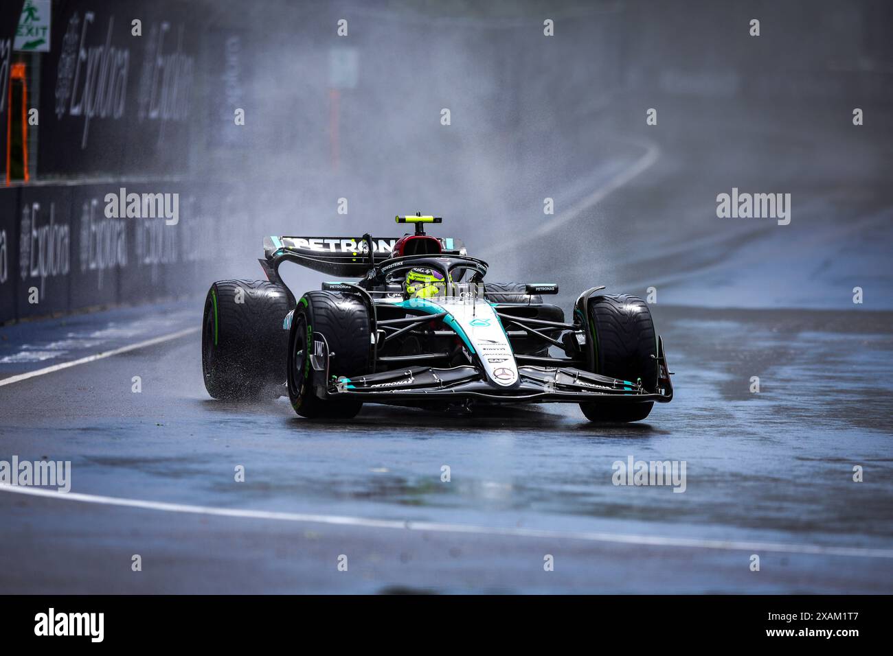 Mercedes amg f1 in rain hi-res stock photography and images - Alamy