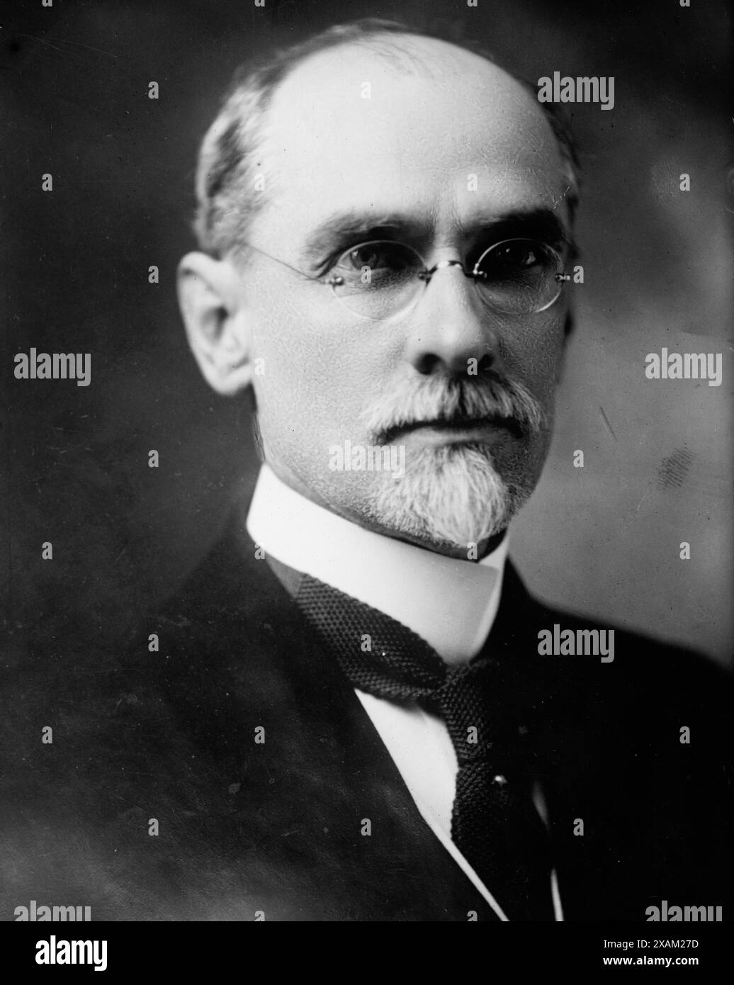 Hugh mccormick smith hi-res stock photography and images - Alamy