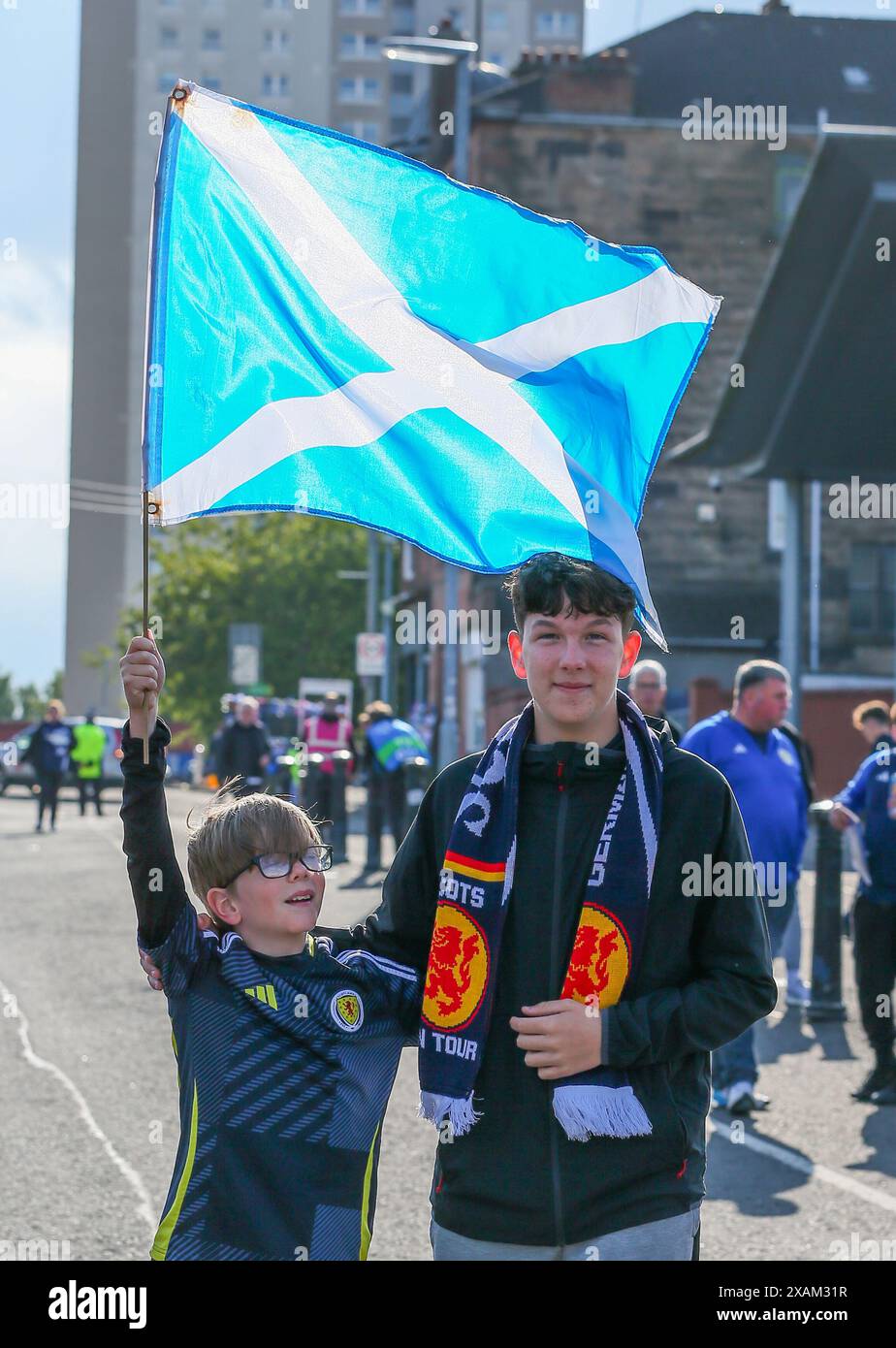 Glasgow, UK. 07th June, 2024. Scotland football fans arrive early to ...