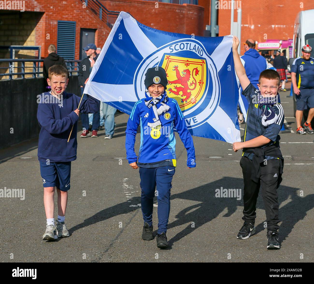 Scottish football soccer fans hi-res stock photography and images - Alamy