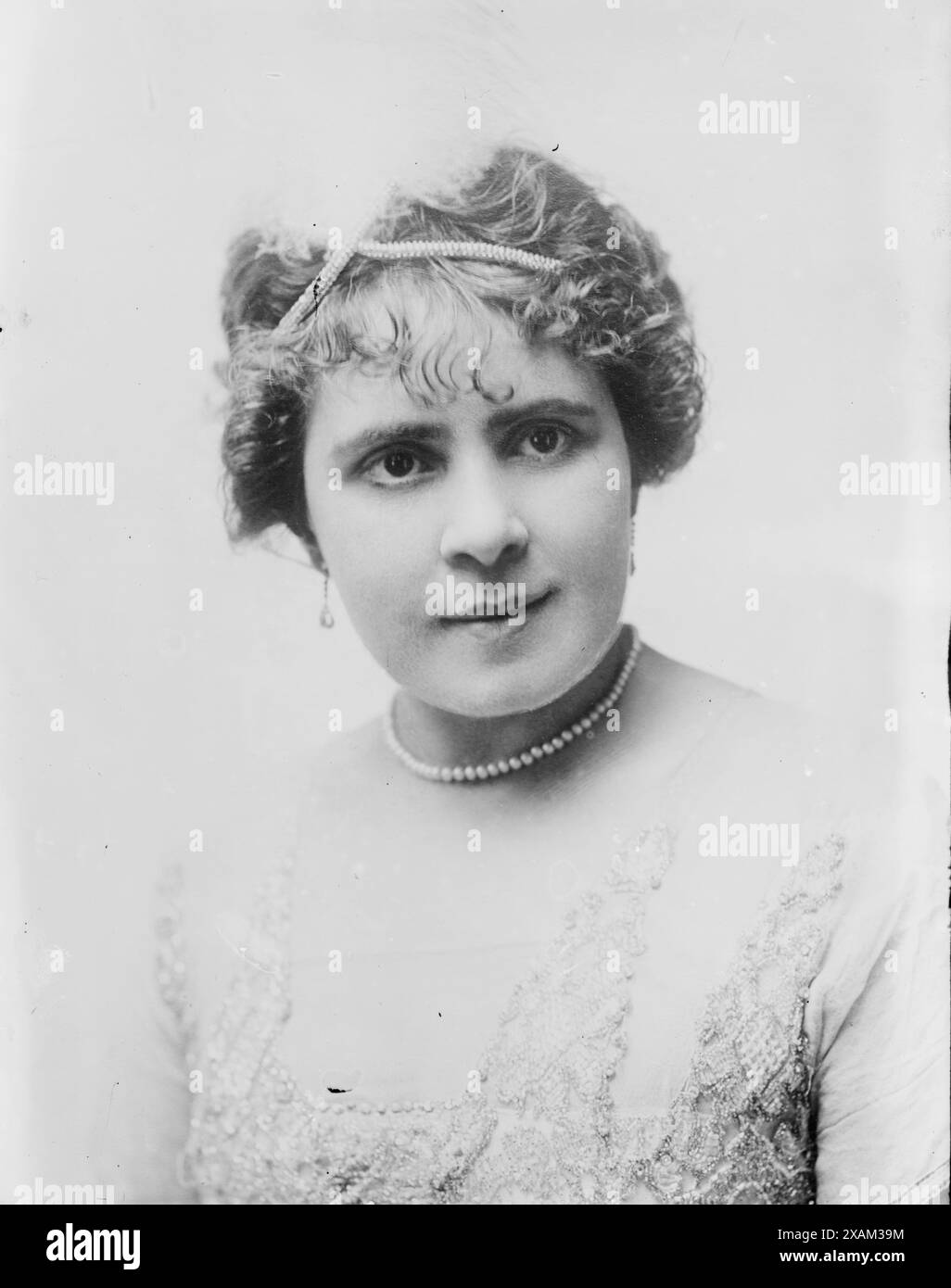 Beatrice La Palme, between c1910 and c1915. Shows Canadian opera singer ...